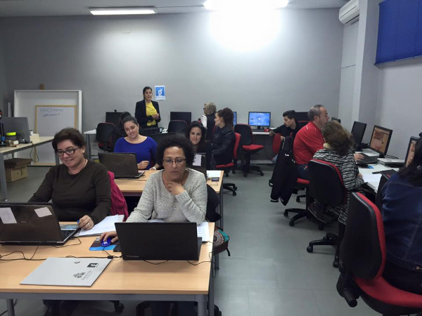 Ayuntamiento de Huérca-Overa | El Aula Mentor de Huércal-Overa, única ...